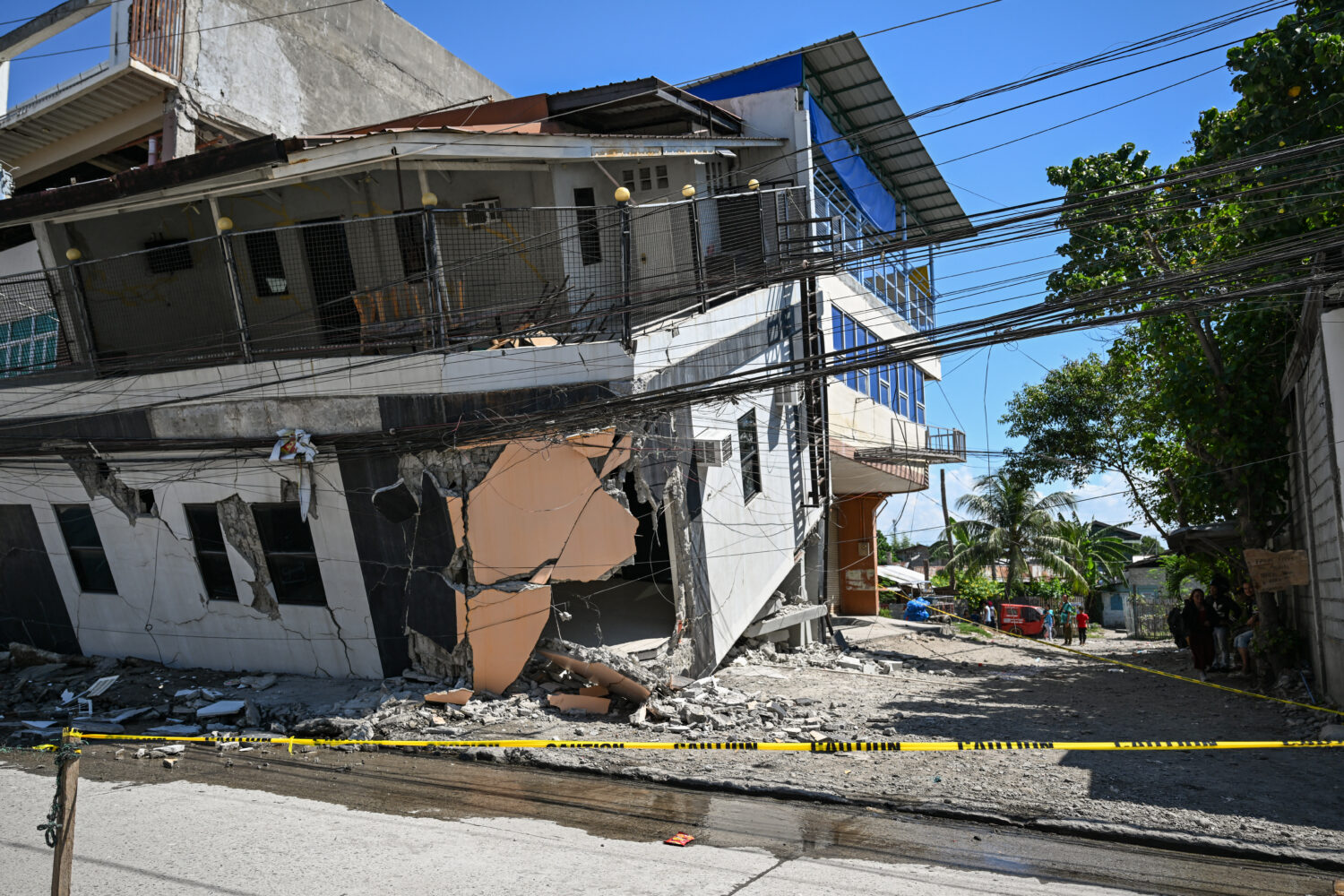 Deadly Mindanao quake raised seabed by up to 2 meters