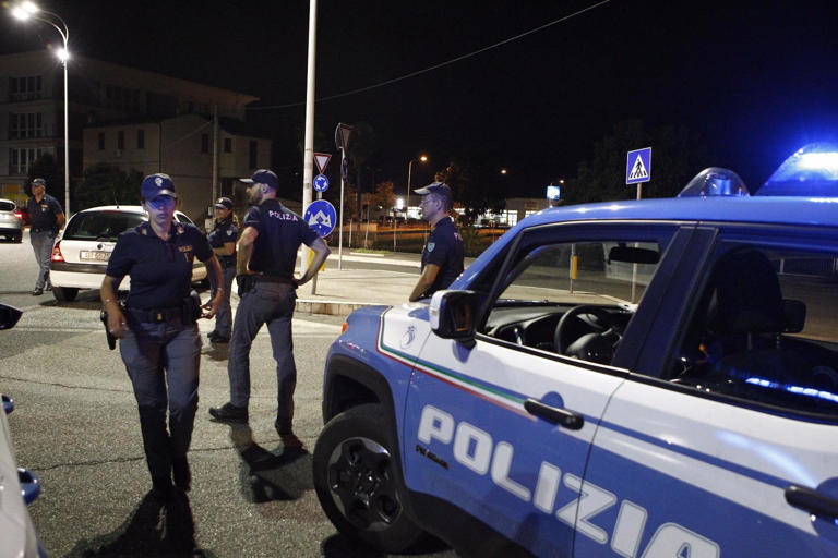 Ruba al market. Scoperto e denunciato