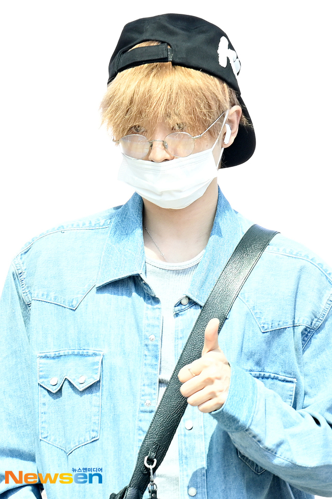 NCT WISH 유우시 '카메라 향해 엄지척'[포토엔HD]