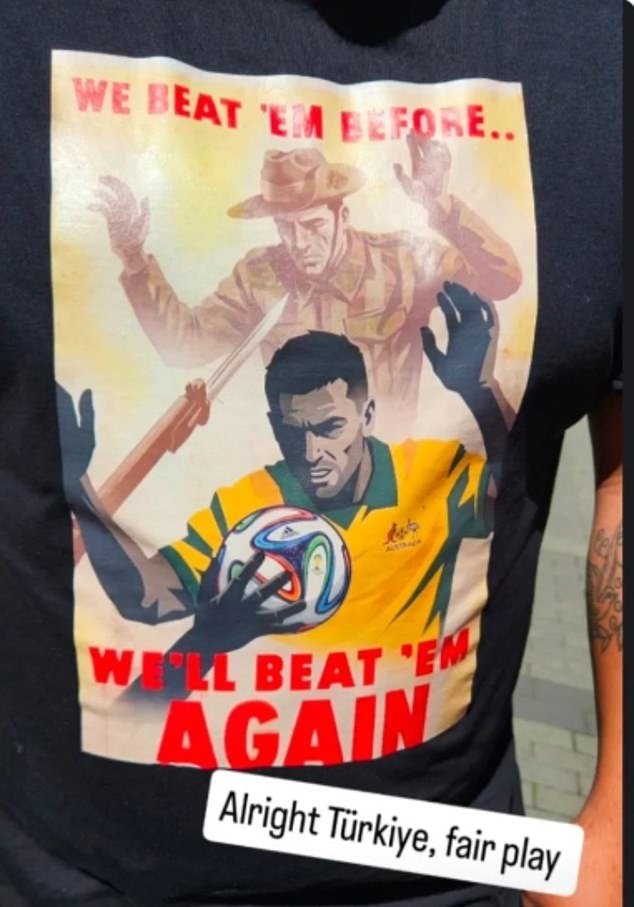 Turkey fans taunt Aussies with photos of diggers' graves in Gallipoli ...