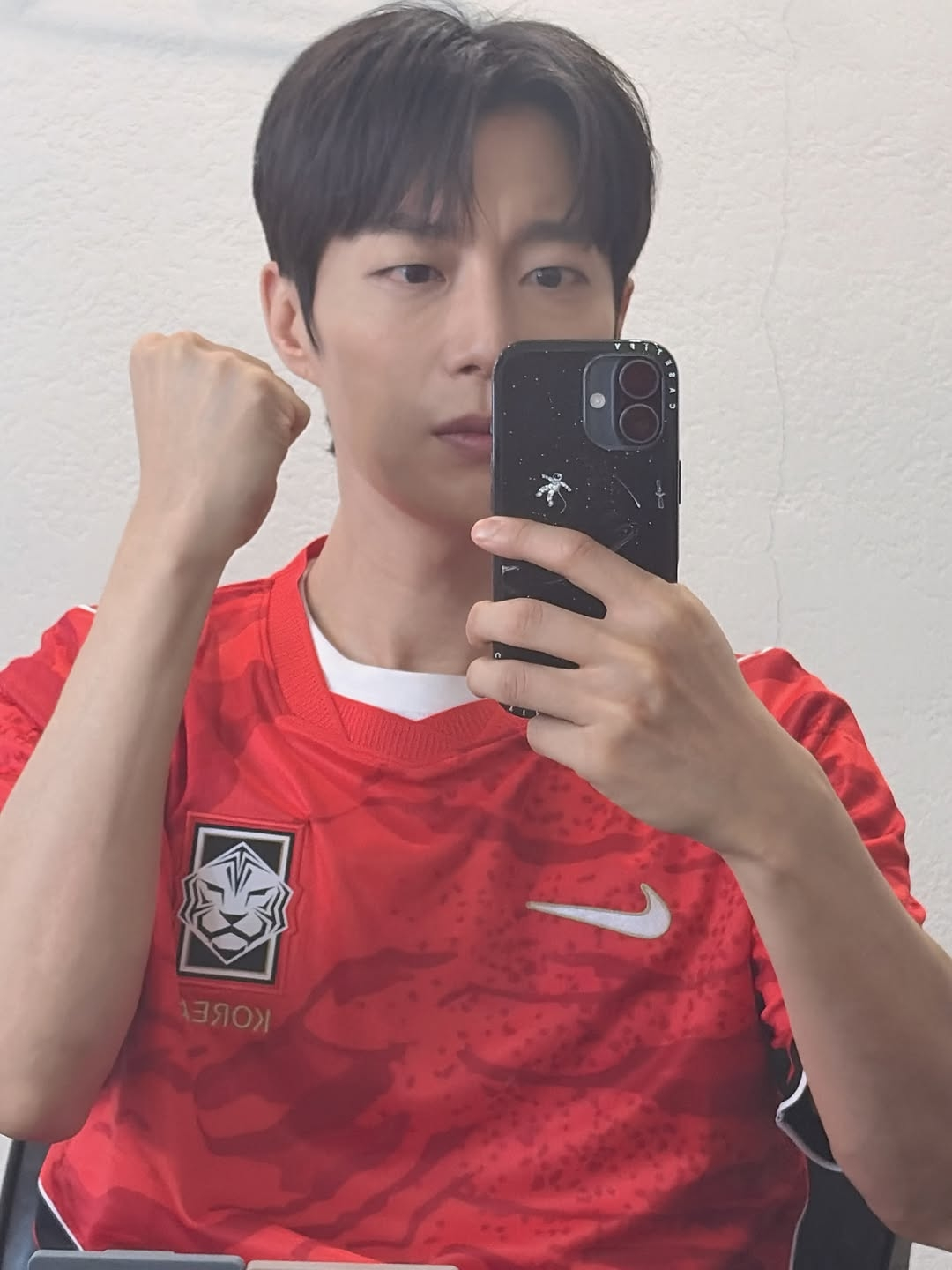 ‘Soccer geek’ Yoon Doo-joon got choked up at the win over the Czech ...