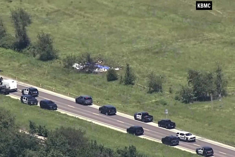 12 dead in crash of plane on skydiving outing in Missouri