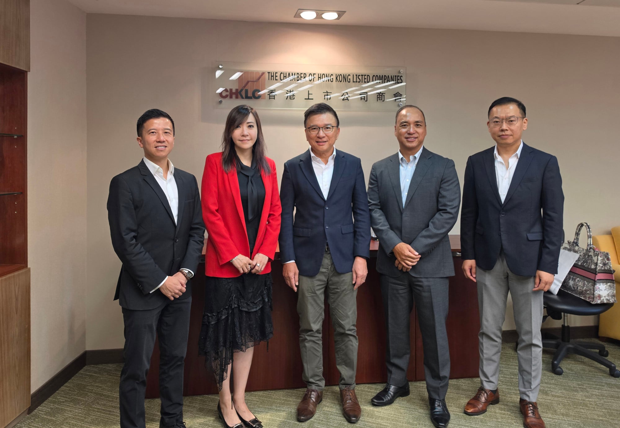 Lower bar to entry for innovative companies to list in Hong Kong ...