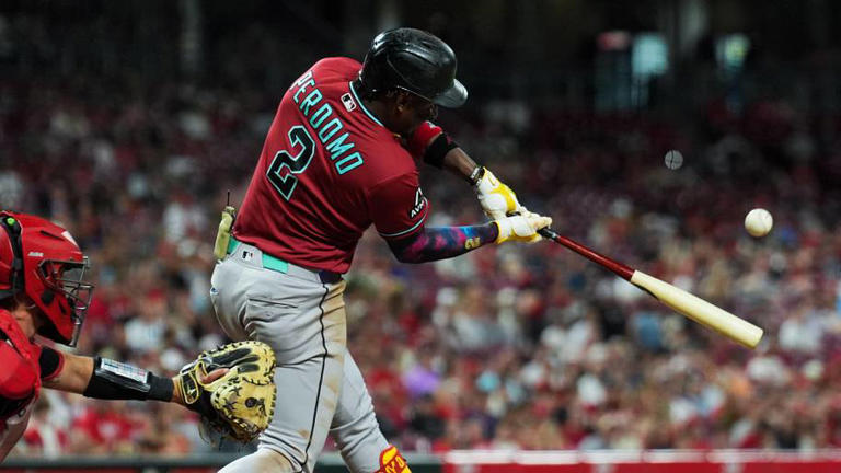 Diamondbacks avoid bad-weather disaster in Cincinnati