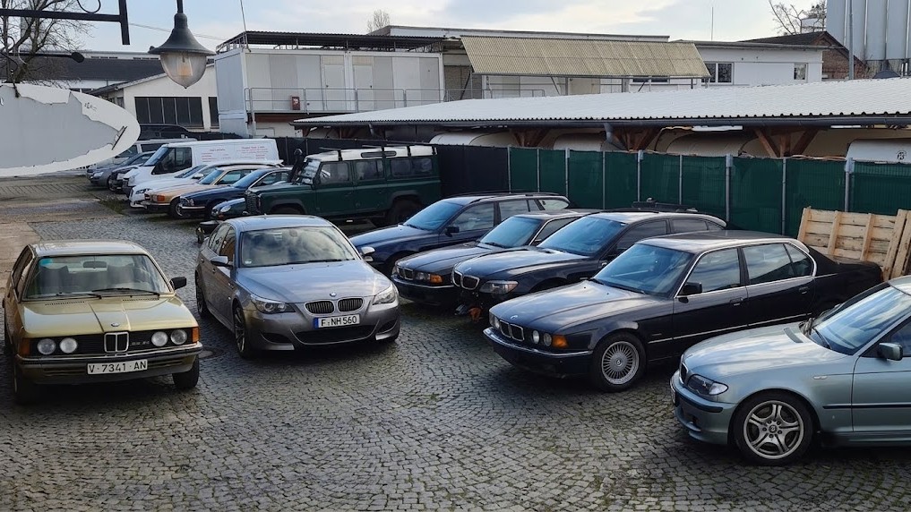 Bringing a classic BMW E21 back to proper running condition