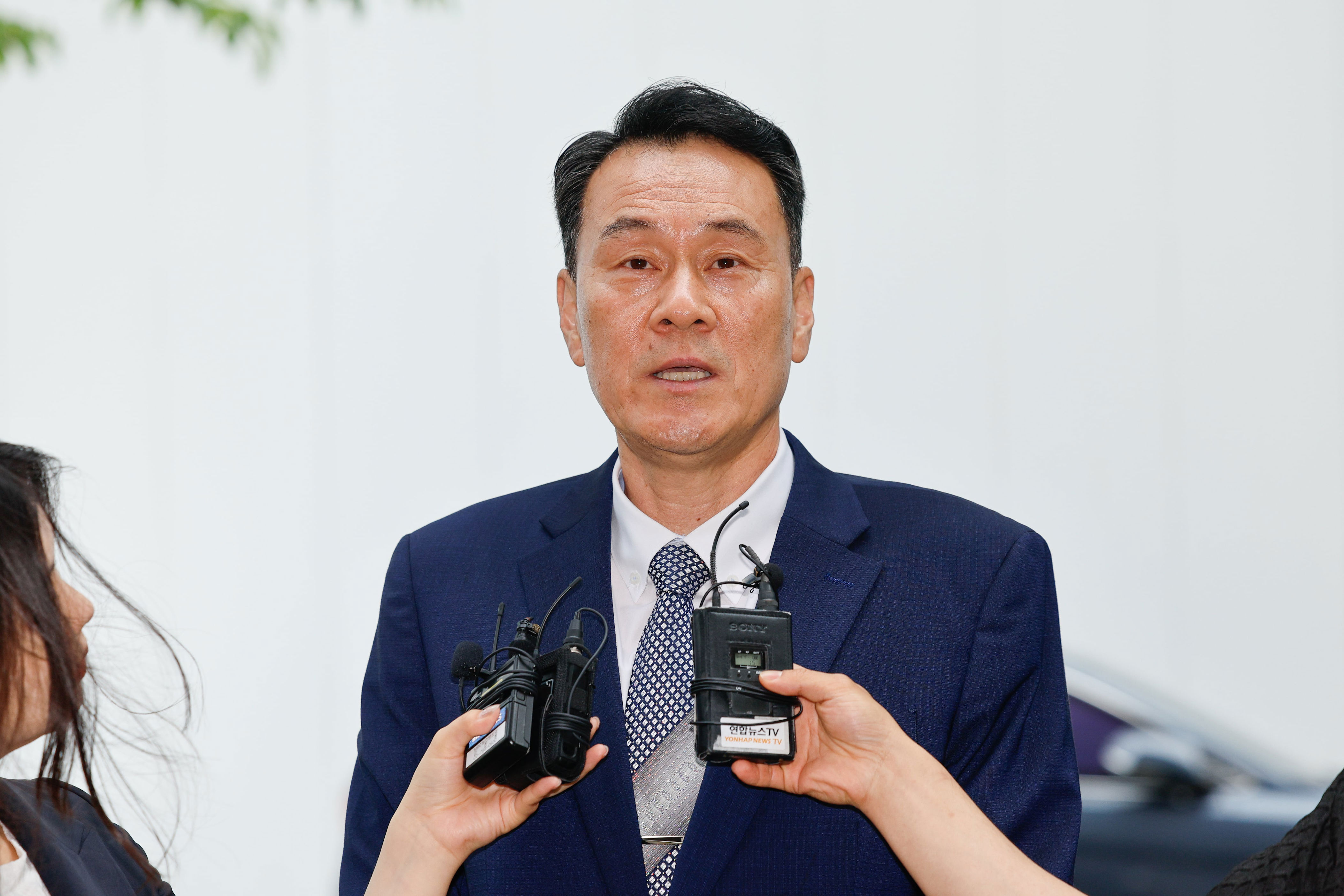 Former Joint Chiefs chairman Kim Myung-soo faces insurrection bench ...