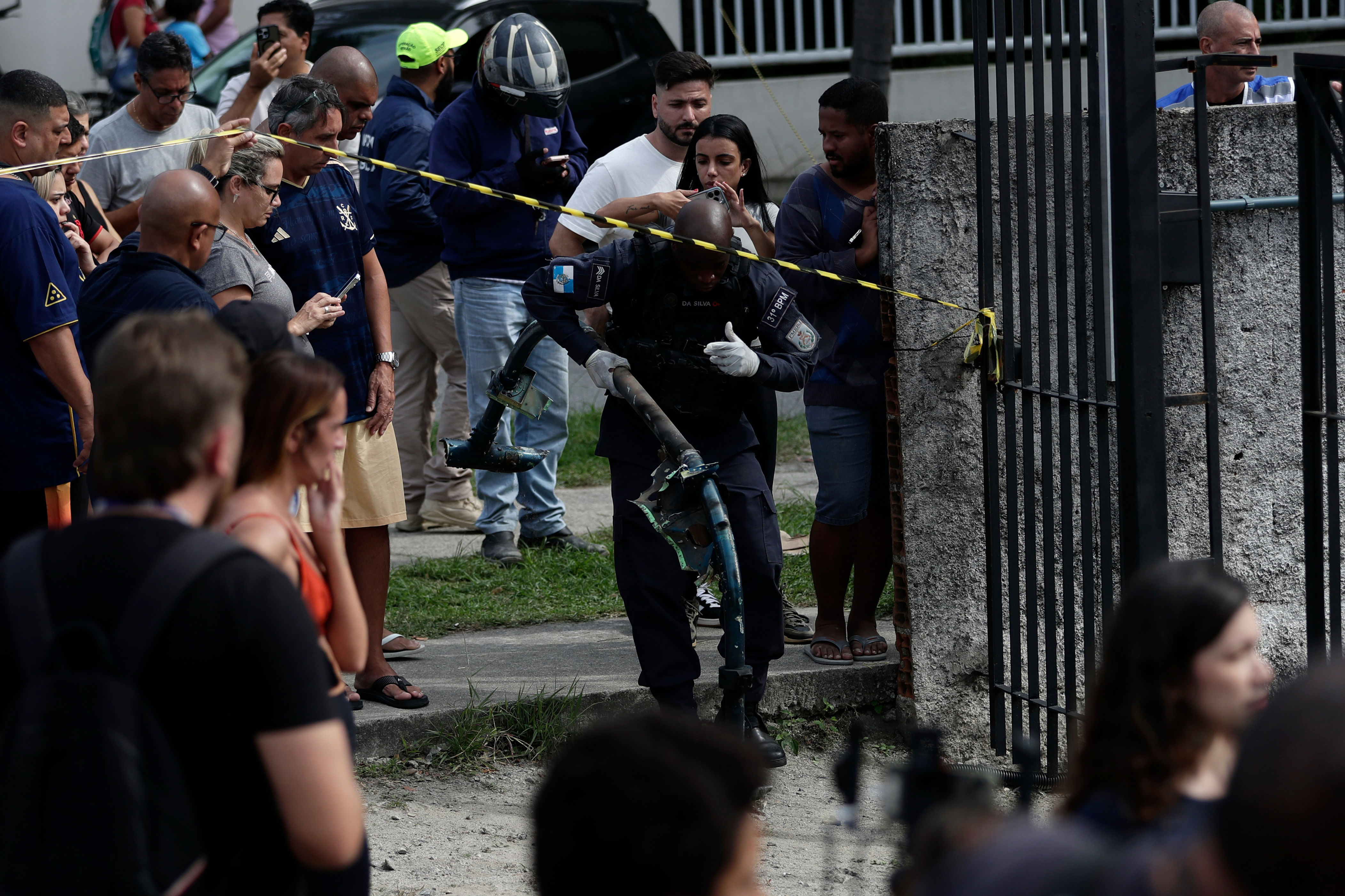 Rio de Janeiro, due elicotteri si scontrano in volo: sei morti, tra ...