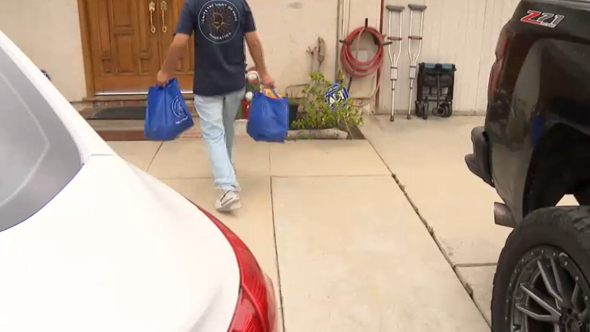 Nonprofit continues delivering food to immigrant families living in fear