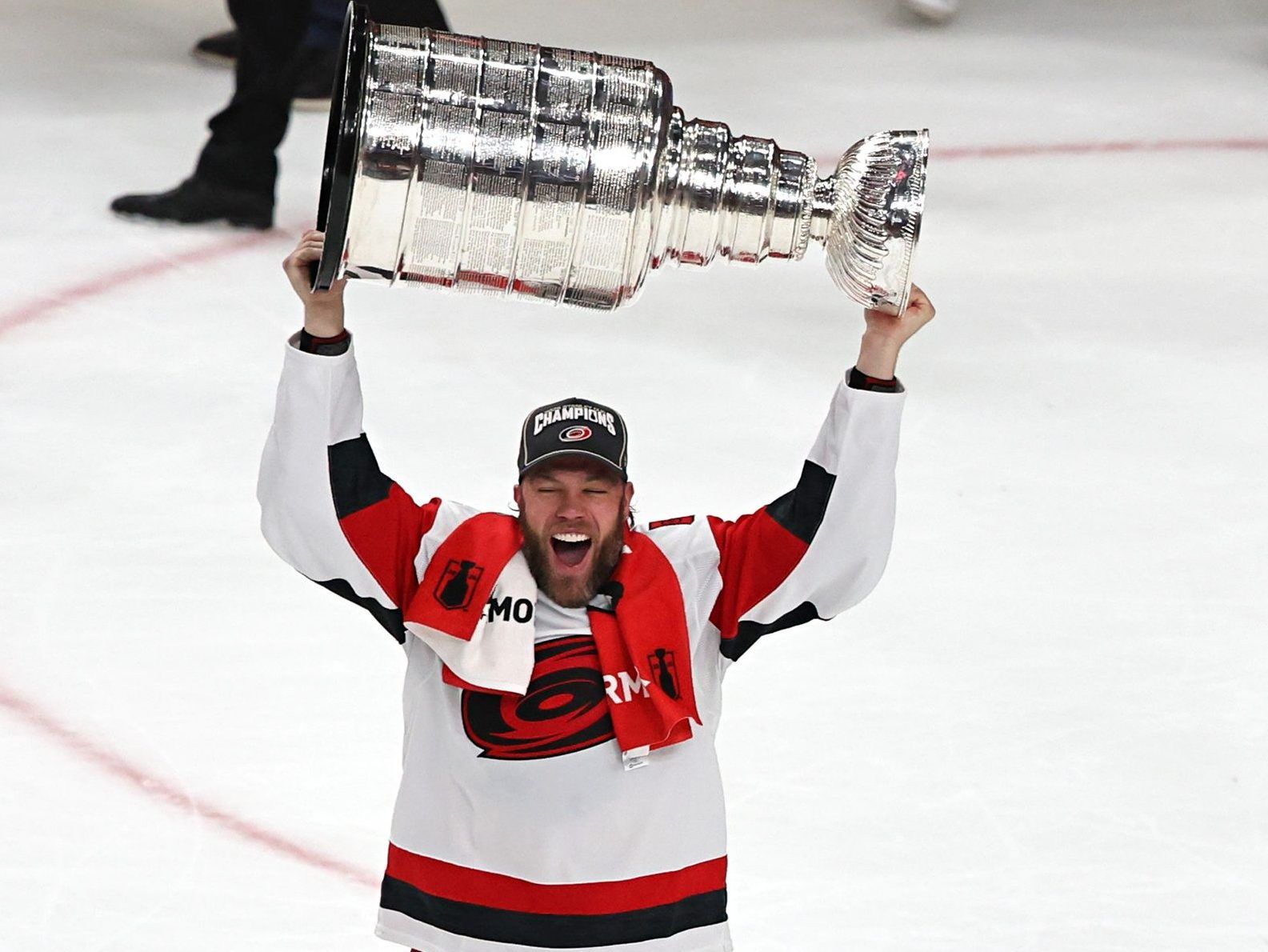 Carolina Hurricanes win Stanley Cup as Brandon Bussi shuts out Vegas in ...