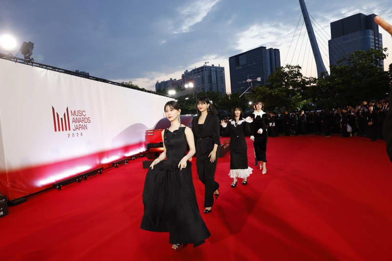 サカナクションが8冠 Mrs. GREEN APPLE、Fujii Kaze、HANAらが主要賞受賞『MUSIC AWARDS JAPAN 2026』