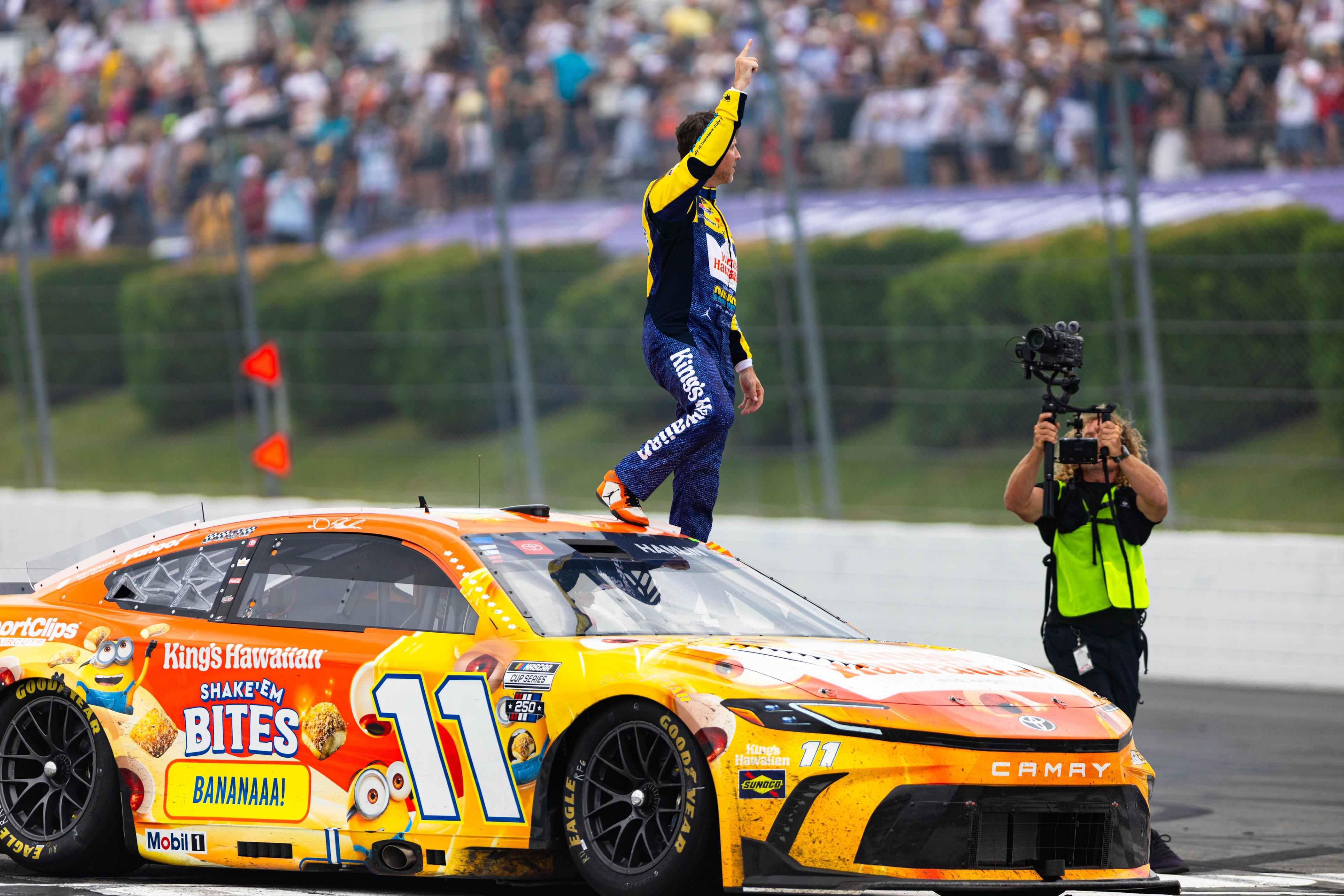 Denny Hamlin wins NASCAR Cup Series race at Pocono in June 2026