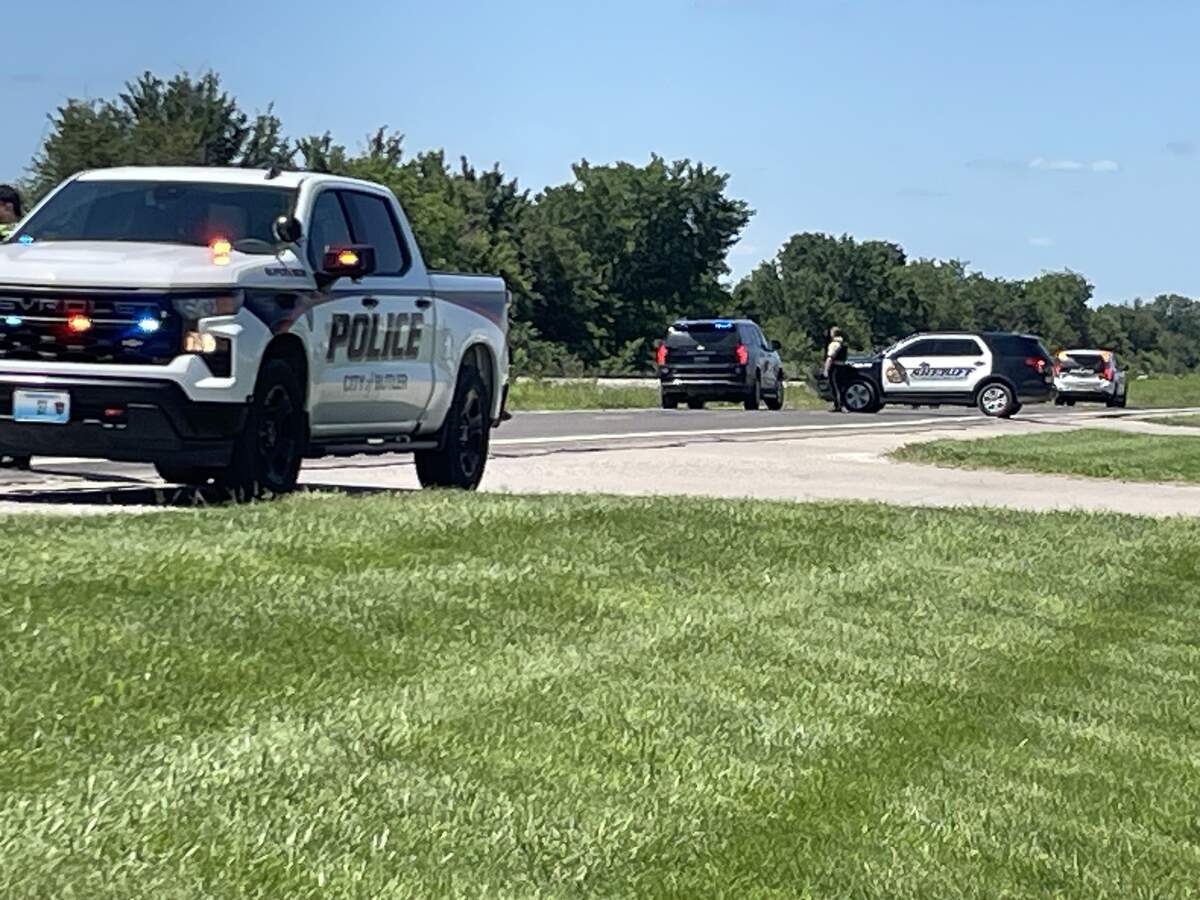 KC-area skydiving plane crashed after takeoff, killing 12. See video of ...