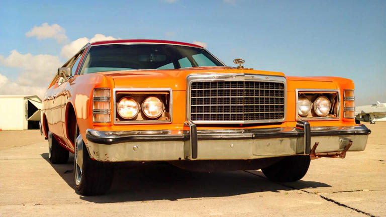 How Ford's Country Squire 460 wagon smoked the Mustang II