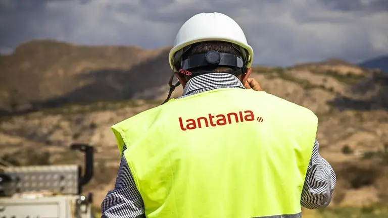 El negocio de agua de Lantania pasa a manos emiratíes tras cerrar la ...