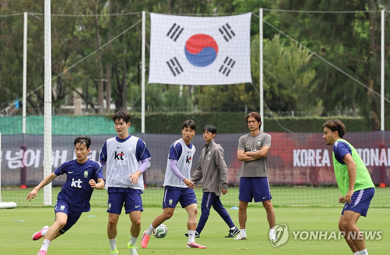 (World Cup) S Korea back at work with Mexico on horizon
