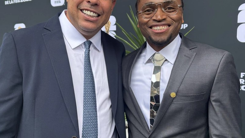 Shabba meets the GOAT: Tshabalala teaches Ronaldo his iconic 2010 ...