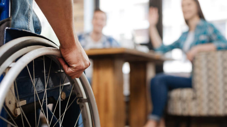 « Je suis en situation de handicap moteur, jusqu'à quel âge ai-je droit ...