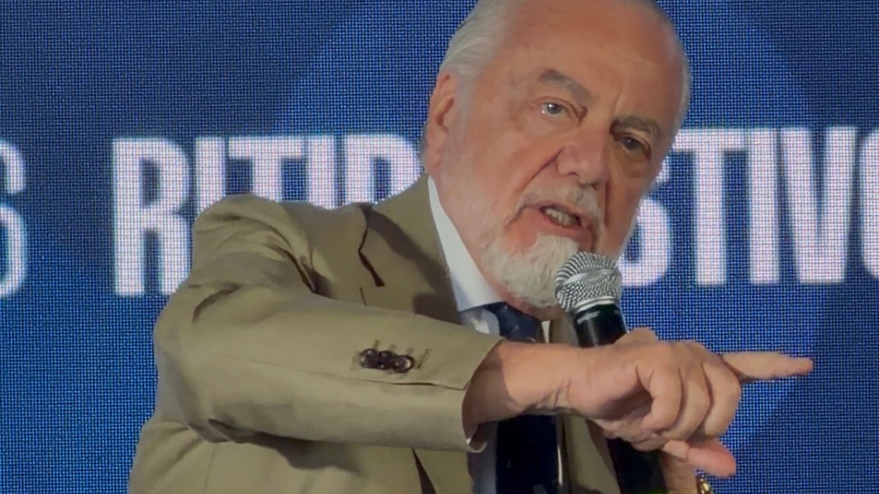 Ha fiducia nell'amico Allegri. Gazzetta: perché De Laurentiis l'ha ...