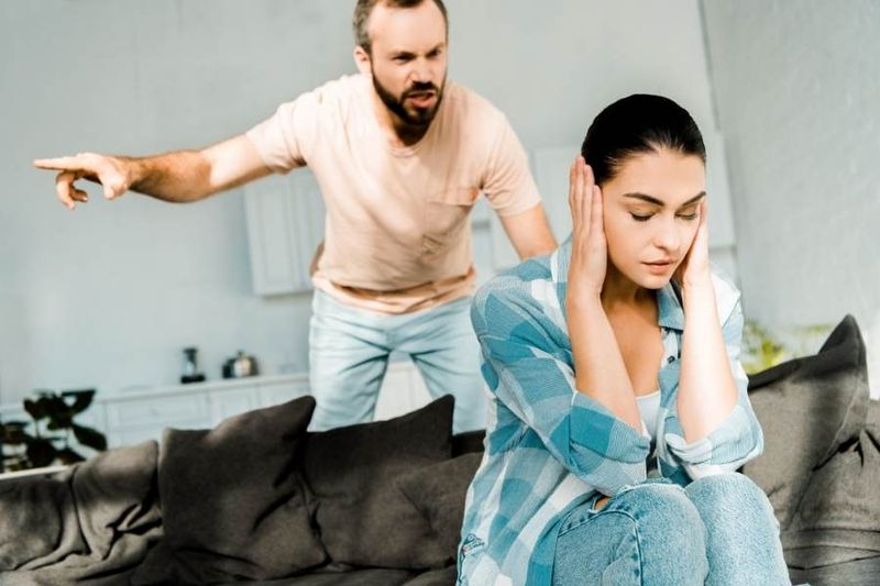 20 relationship behaviors older men no longer tolerate