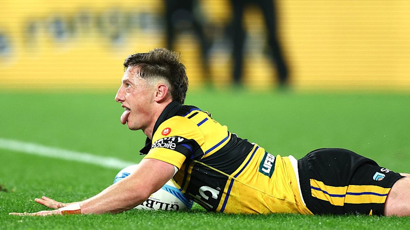 All Blacks star denies football-style con job