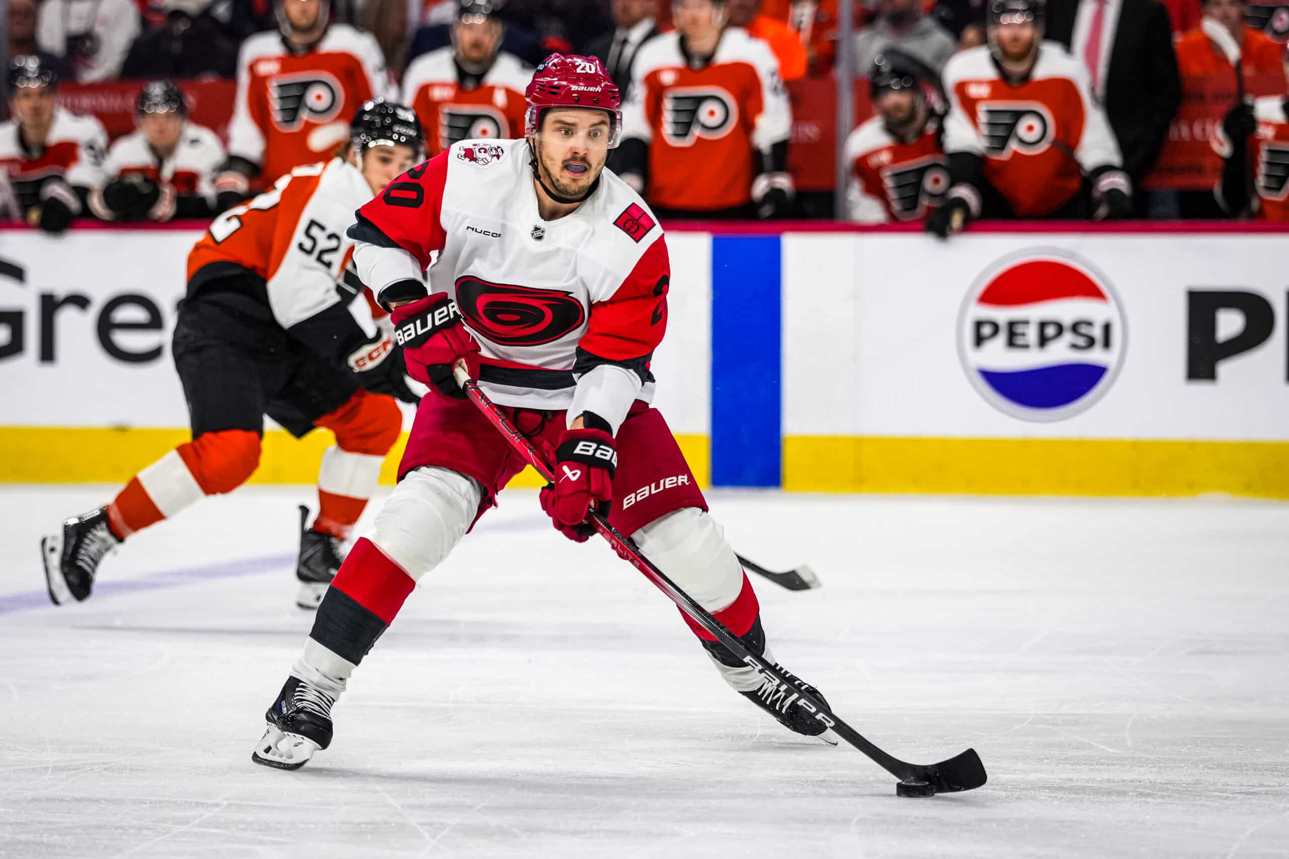 Stanley Cup -mestari Sebastian Aho jäi sanattomaksi: "Tuntuu pirun hyvältä"