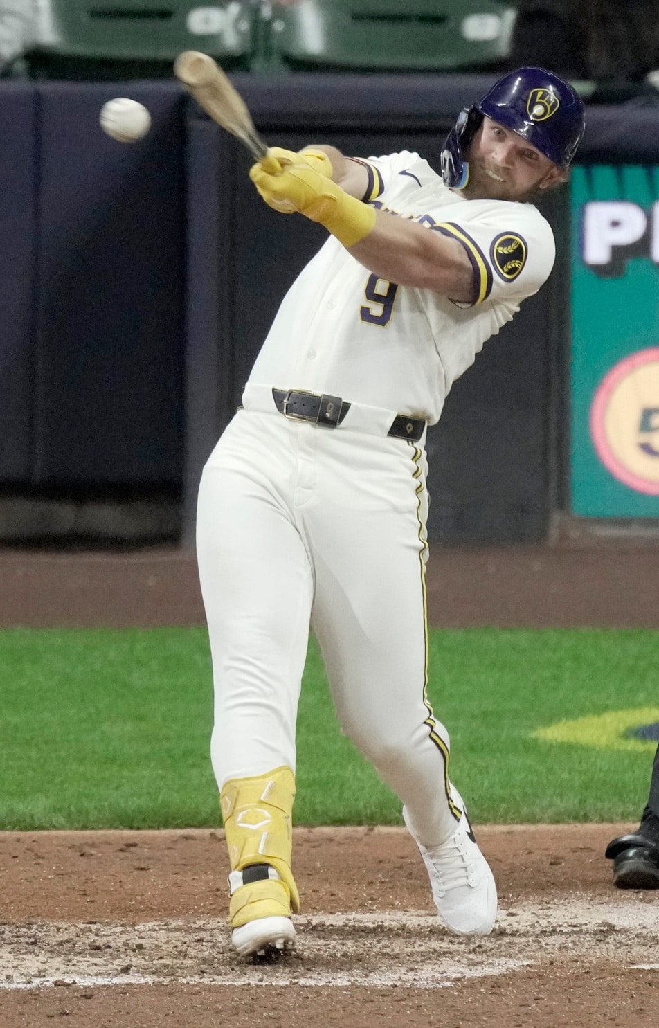 Milwaukee Brewers: Jake Bauers gets well-deserved recognition in latest ...