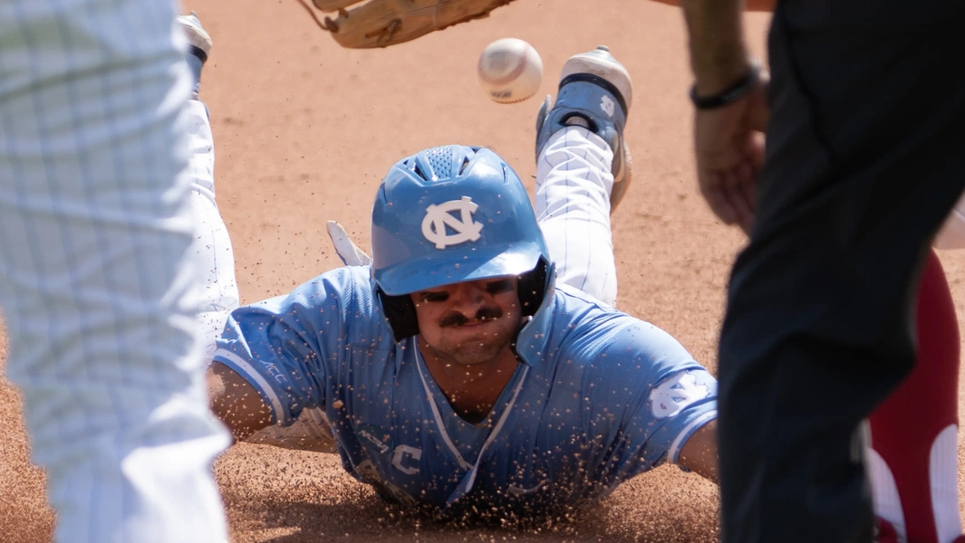 North Carolina stays unbeaten, nears CWS finals berth