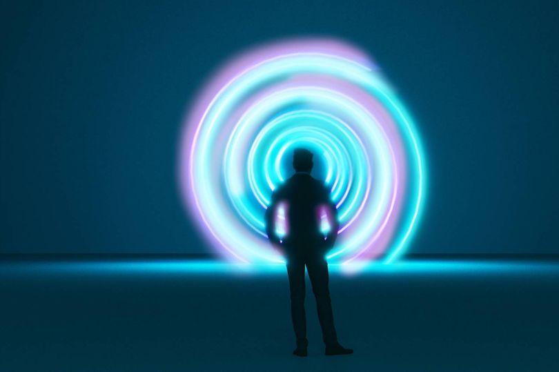 Time traveler from 2198 claims humans will make disturbing find soon