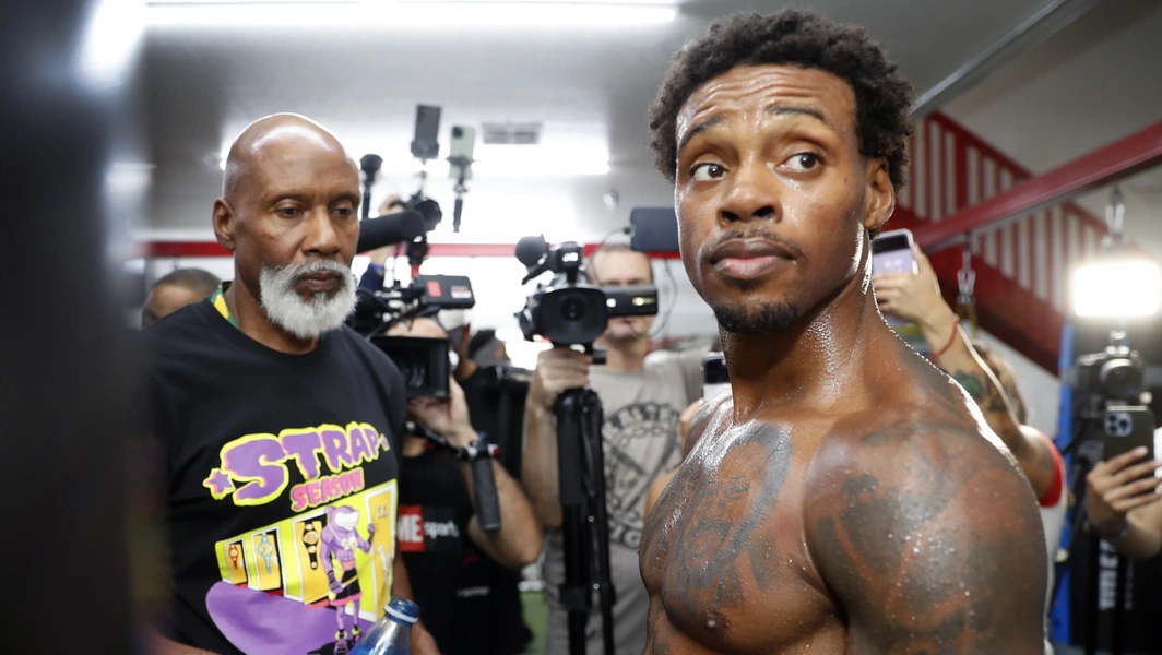 Shakur Stevenson backs Spence to beat Tszyu in comeback fight