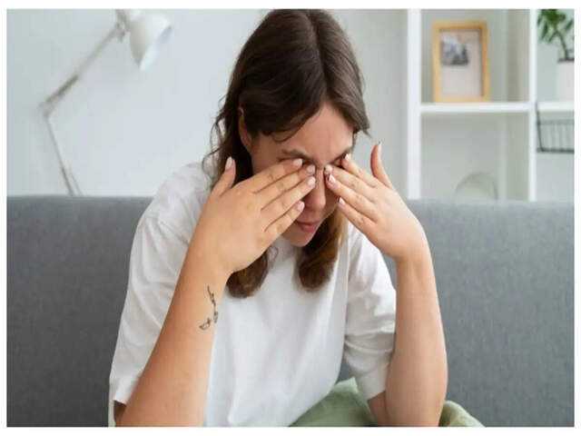 Essential eye care tips for summer heat