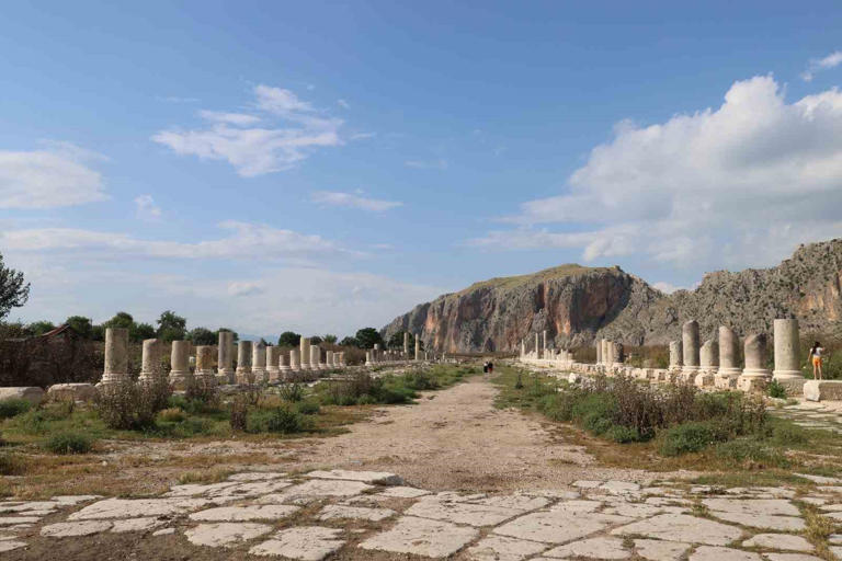 UNESCO listesindeki Anavarza Antik Kenti ziyaretçilerini ağırlıyor