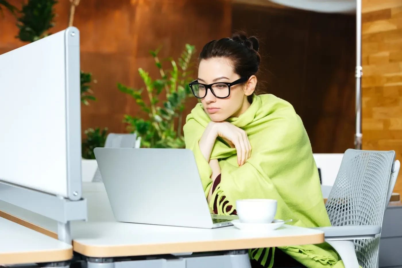 Myth or truth: Do air conditioners really make us sick?