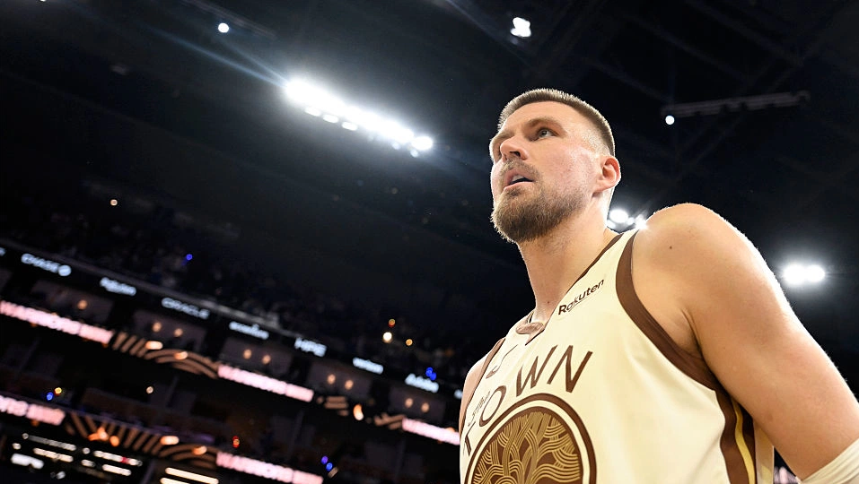 Warriors open contract talks with Porzingis amid cap squeeze