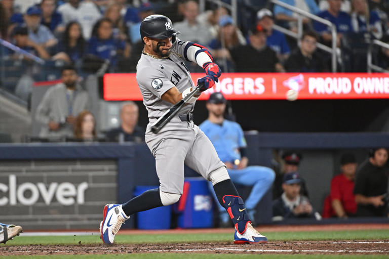Yankees Jose Caballero's pitch clock routine reaches a new level