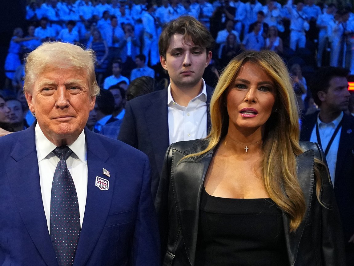 At Father Donald's birthday: Rare appearance by Barron Trump