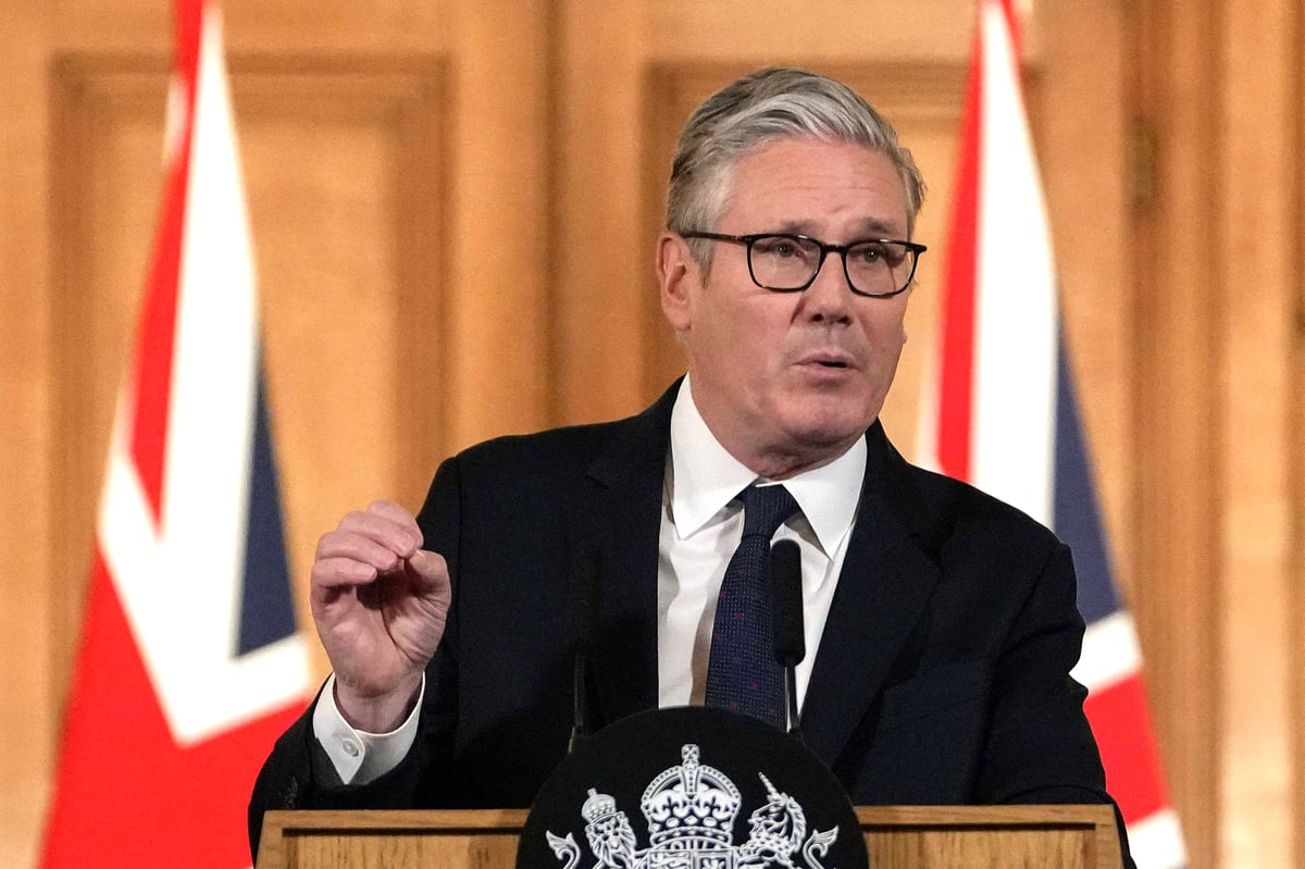 FTSE 100 jumps as Starmer hails 'very significant' step on Iran peace