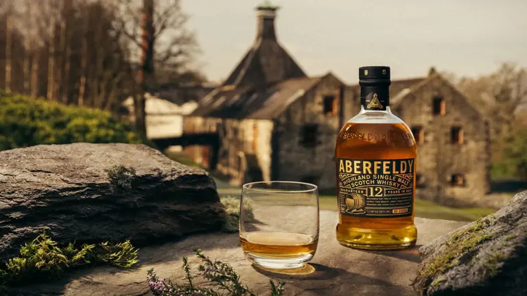Vaderdagcadeau nodig? De bekroonde Schotse whisky’s van ABERFELDY maken ...