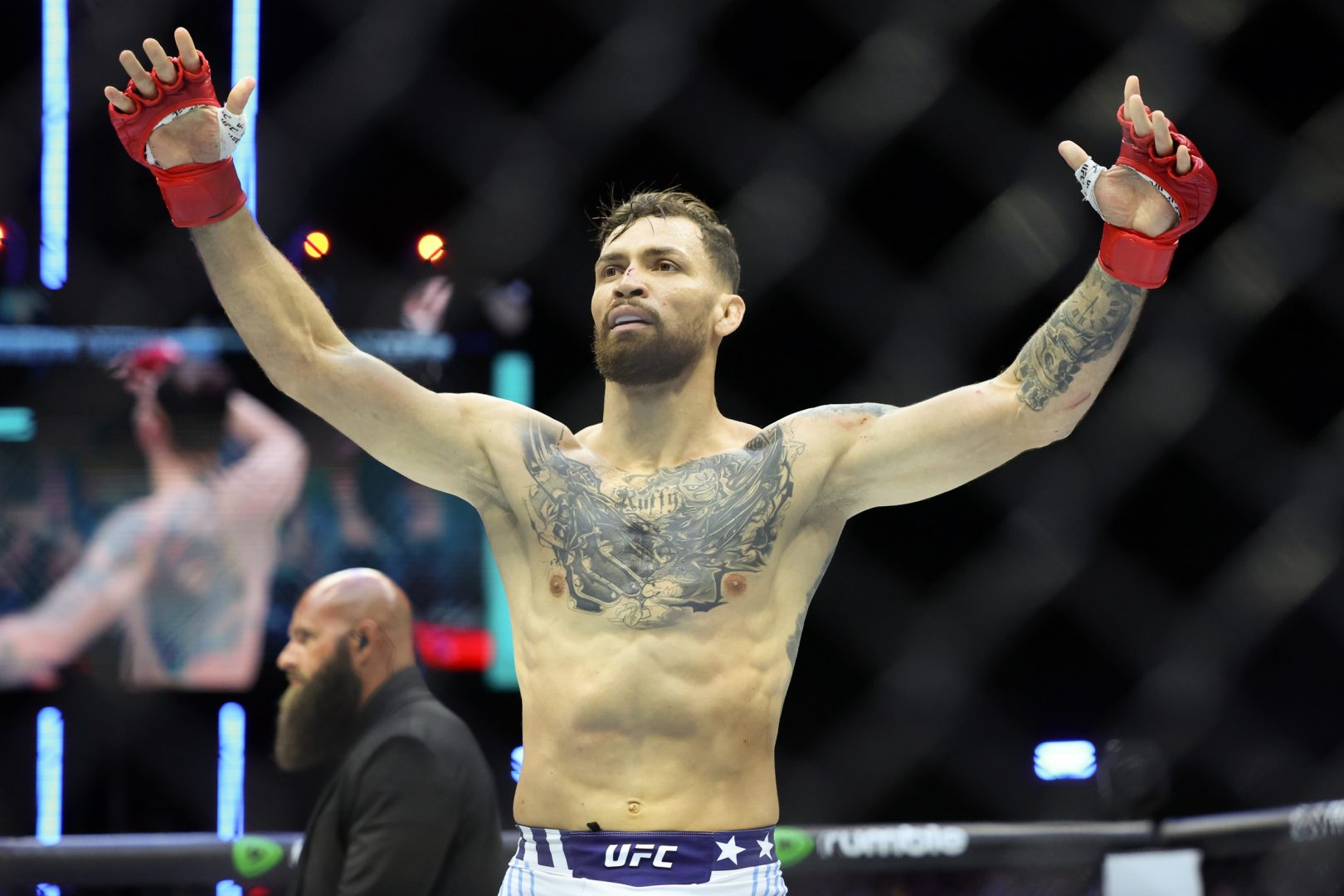 Mauricio Ruffy destroys Michael Chandler at UFC Freedom 250, then ...