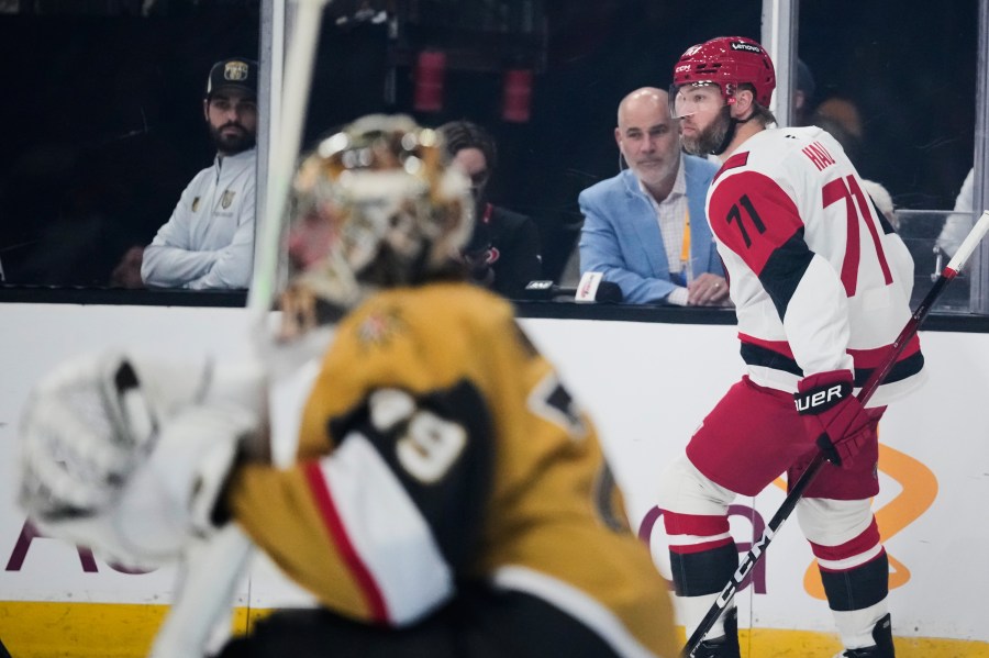 Vegas Golden Knights lose Carolina Hurricanes in Game 6