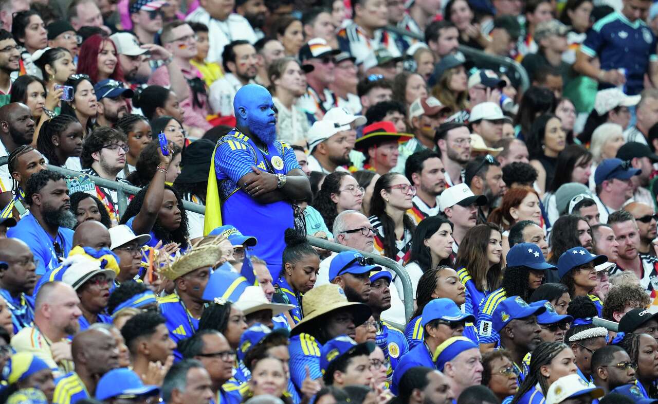 How Curaçao fans in Houston celebrated nation's first World Cup game ...