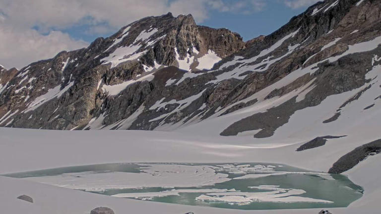 'Unnerving': Homeowners waiting for raging glacial water to hit town ...