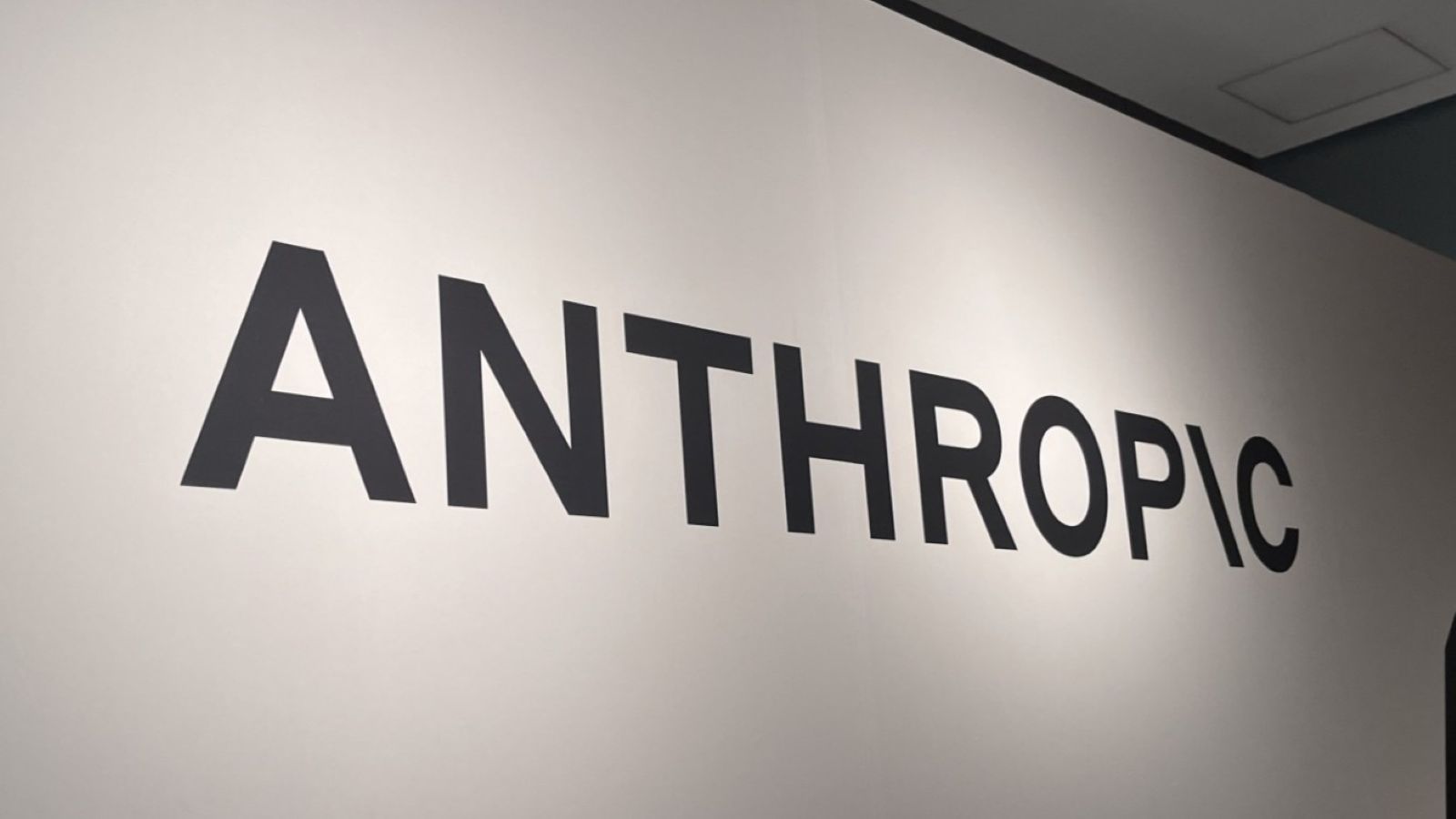 Anthropic's top AI scientist locked out of his own company's most ...