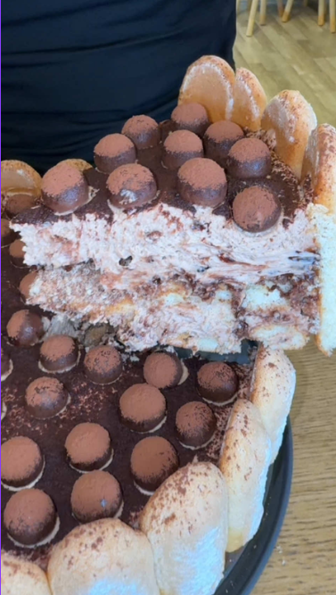 Délicieux dessert KitKat Nutella à la texture parfaite