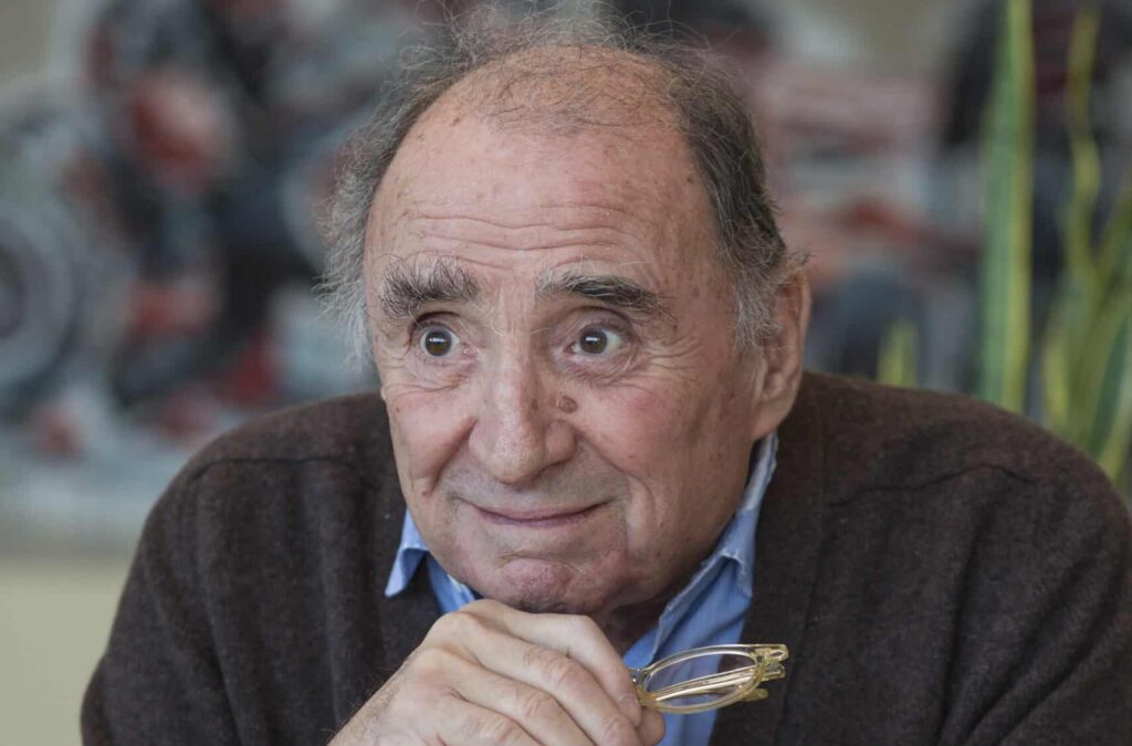 Claude Brasseur : sa maison d’enfance est devenue un restaurant au nom ...