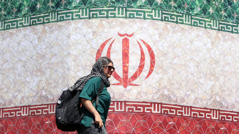 EEUU e Irán llegan a un acuerdo para acabar la guerra y Trump anuncia ...