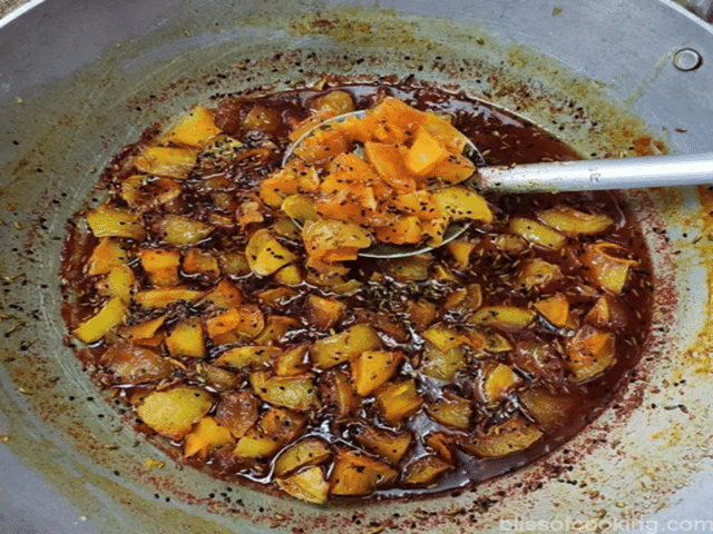Mango pickle recipe: The simplest method to make sweet and sour mango ...