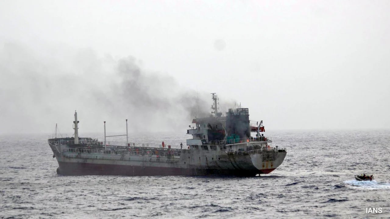 60 verbal warnings, 15 minutes: Final moments before US hit ship with ...