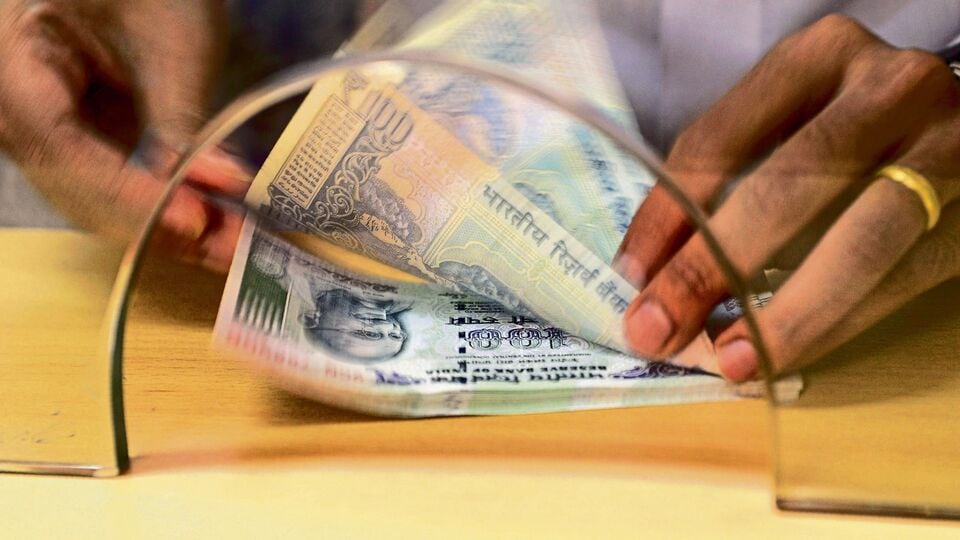USD vs INR: Rupee rises to 94.60 on US-Iran peace deal. Can it ...