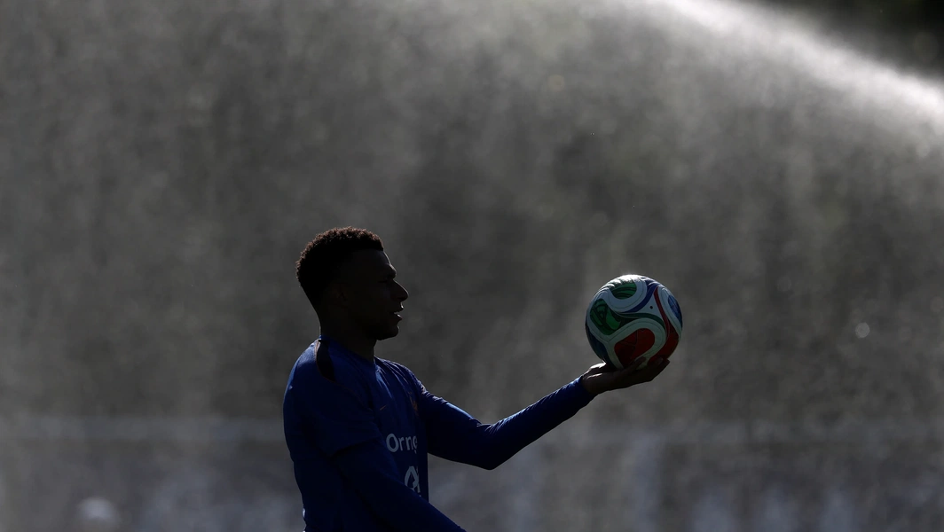 Mbappé admits 2022 final regret as France eye history