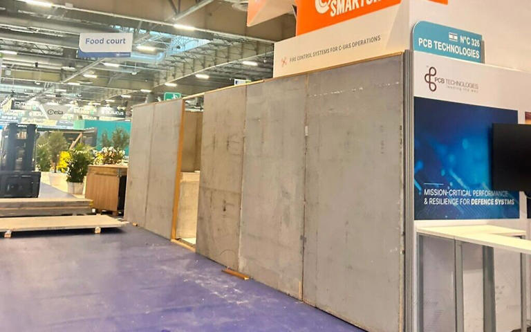 Israeli Defense Industry booths walled off at leading Paris arms exhibition